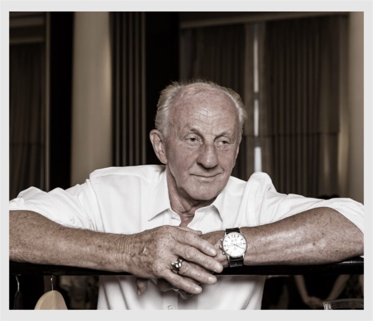 Paul Costelloe – 保罗.科斯特洛